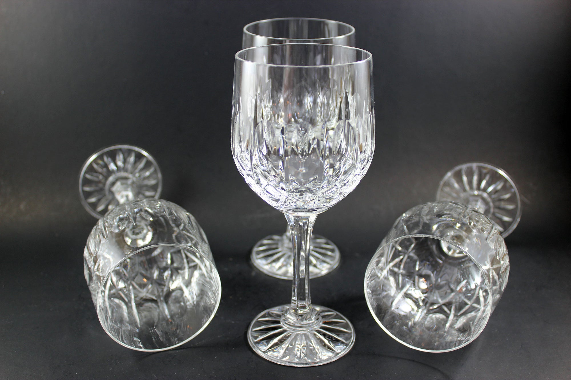 Cross and Olive Red Wine Glasses (4) – With A Past