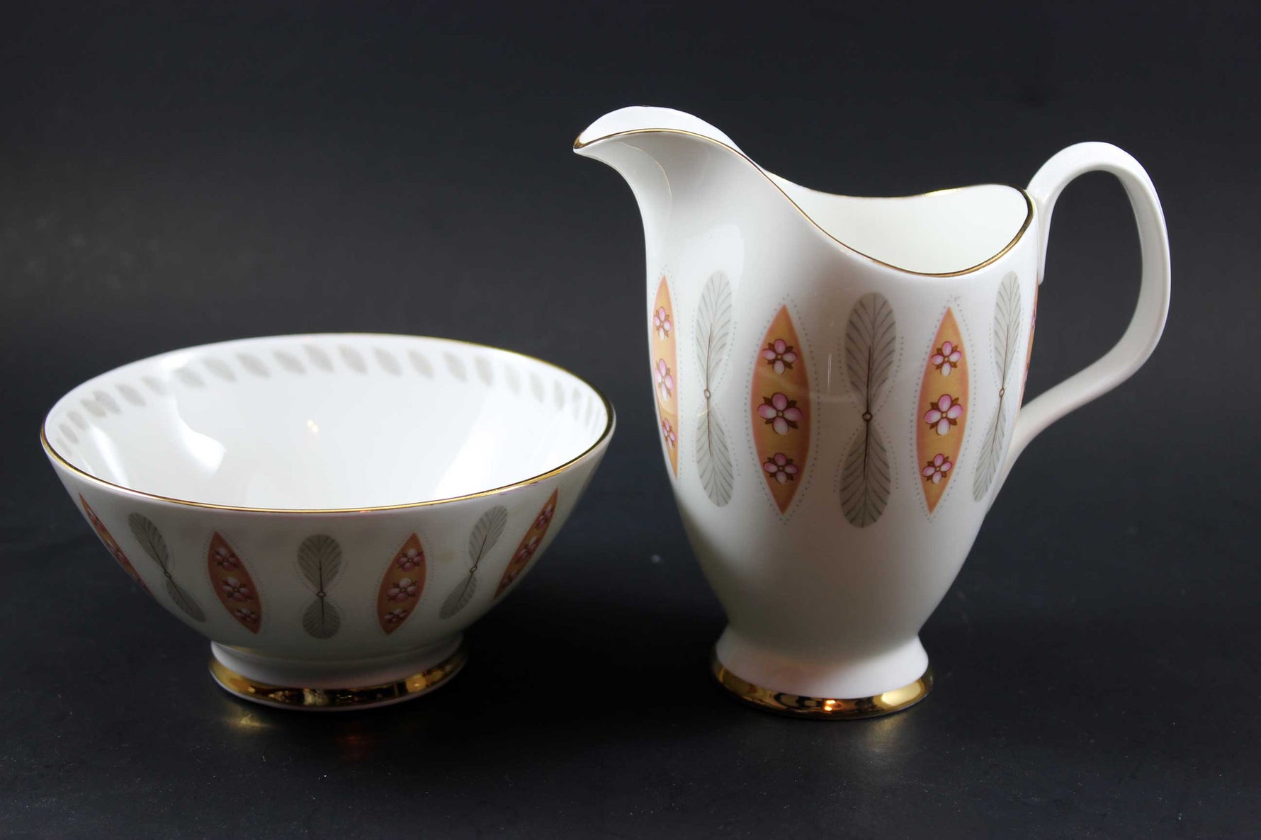 Royal Albert 20 Piece Tea Set - Safari Pattern – With A Past